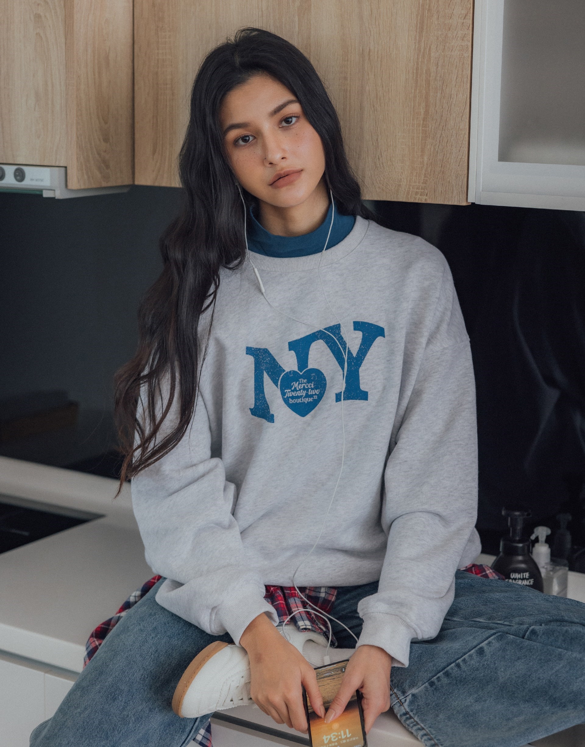 NY前印刷寬鬆衛衣(22) ｜ Mercci22 打造多元質感穿搭